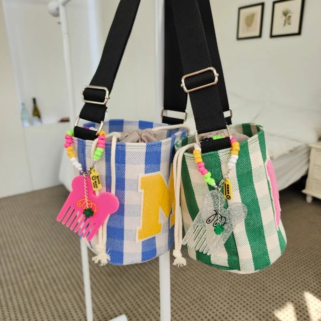 ️🇰🇷 ️韓製彩色串珠梳子掛飾 2色可選 | funBooky